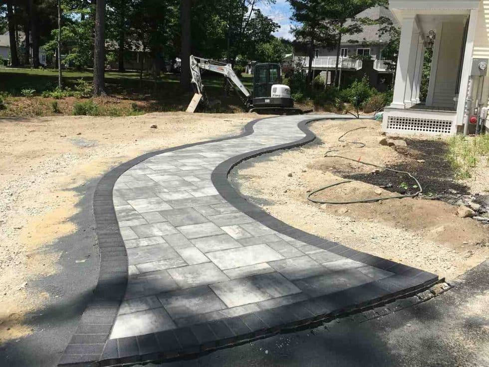 Garden path installation: 5 Easy Steps